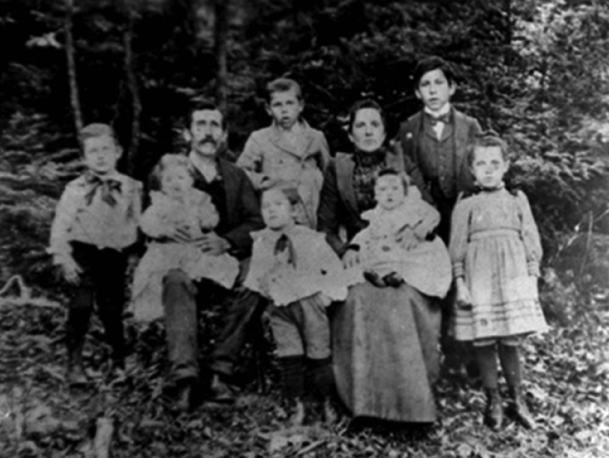 Photos of the Ritchey and Diehl Families